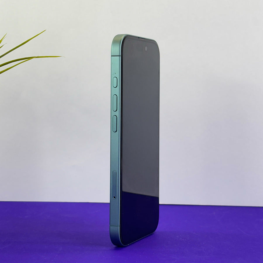 iPhone 16 (Teal, Pre-loved) with Warranty – Tetro